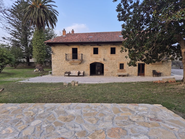 La Casona De Cabanzón - San Vicente de la Barquera