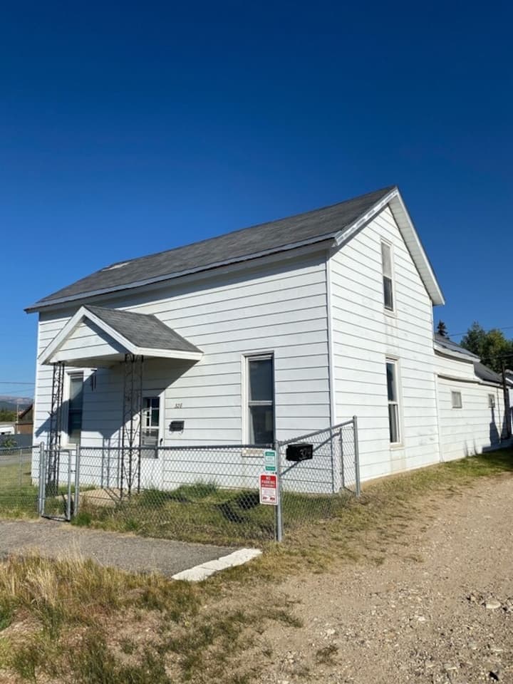 Cute Little White House - Leadville, CO