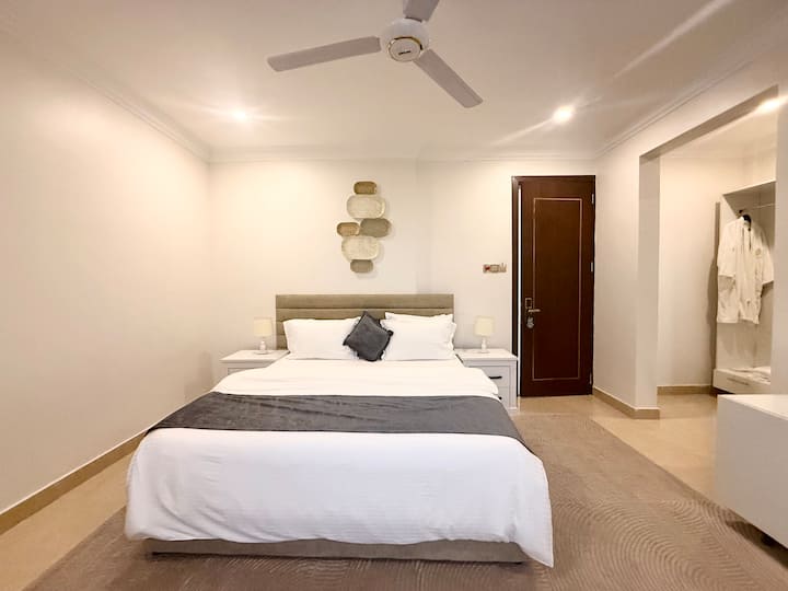 Modern Stylish Bedroom | Near Airport | Generator - Zanzibar