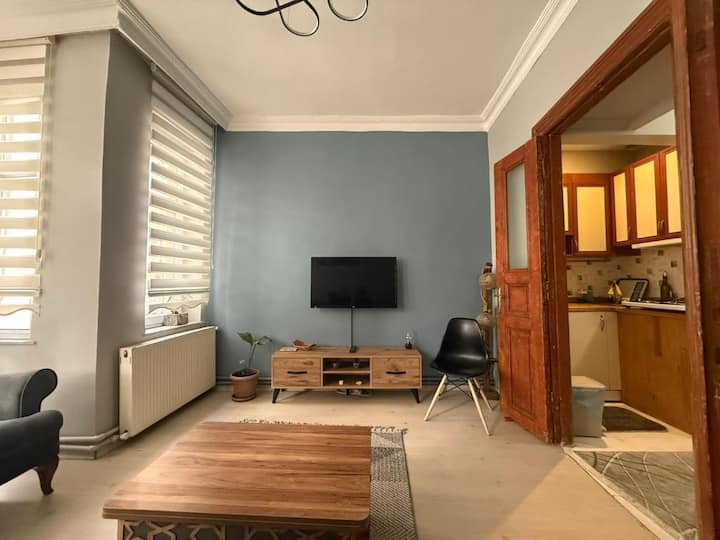 Beyoğlu Taksimde 1+1 Daire - İstanbul