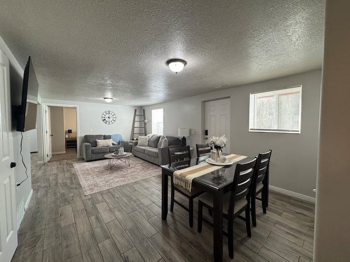 Cozy Apt In Downtown Logan | Near Usu - Logan, UT