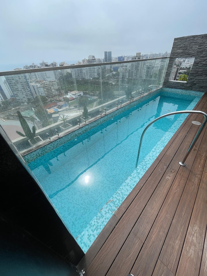 Estudio Moderno En Barranco Con Vista Al Mar - Perú