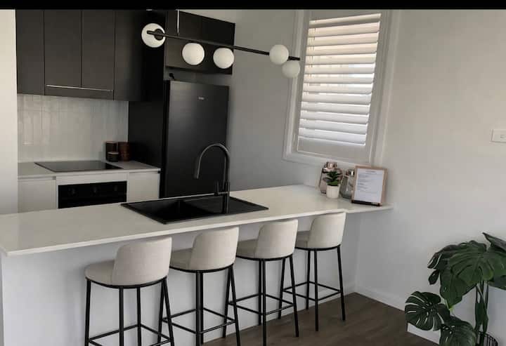 The Hill Retreat - Goulburn