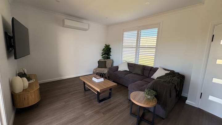 The Hill Retreat - Goulburn