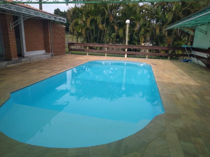 Chácara Para Evento E Encontro Familiar. - Botucatu