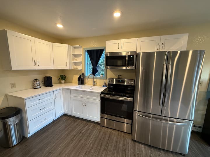 Spruce Cape Bnb - Kodiak, AK