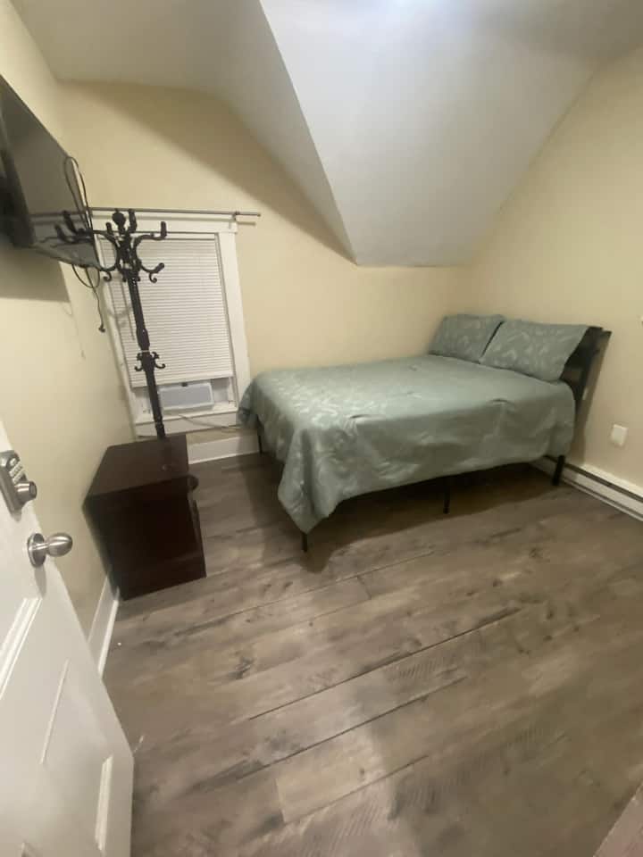 Room 2 - Bridgewater, MA