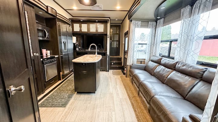 Quiet Rv Stay Near Lake Coeur D’alene - Coeur d'Alene, ID