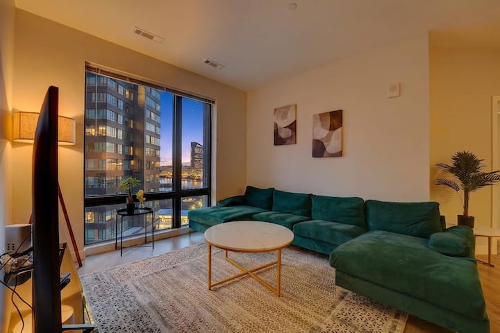 Spacious & Modern 2br 2ba Unit In Assembly Square - Boston