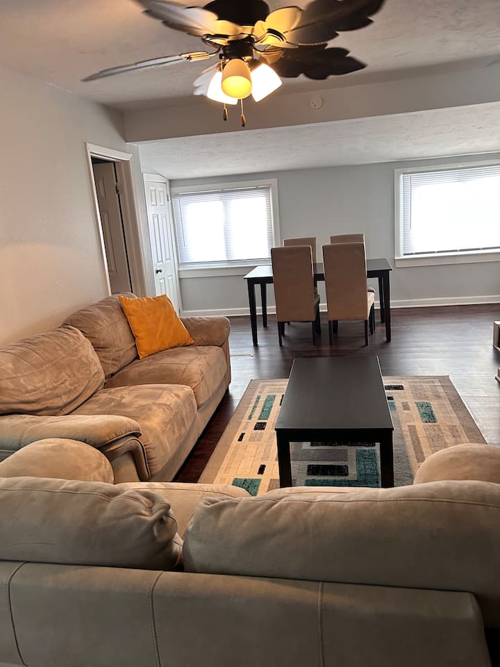 2br + 2ba Long-term Stay Home - Mishawaka, IN