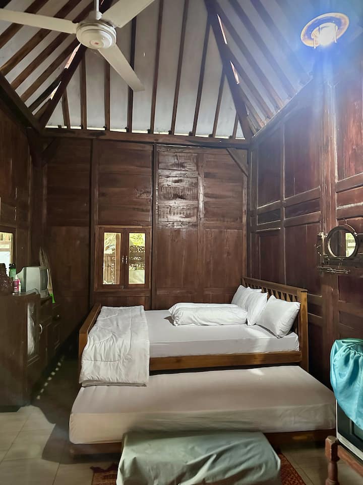 Villa Songglong - Karanganyar