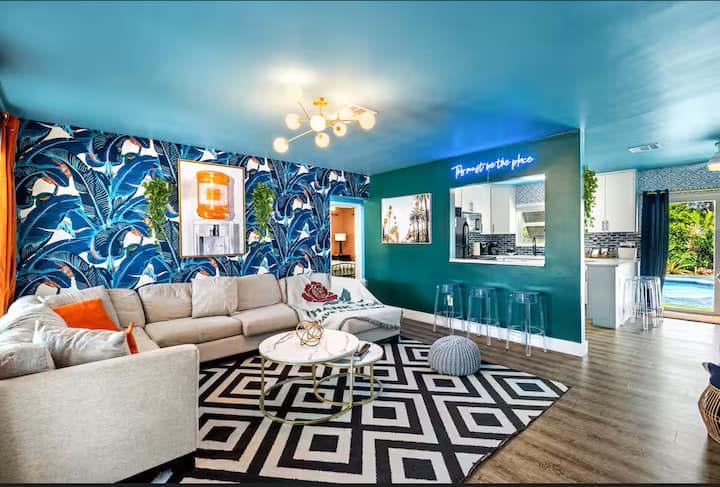 Tropical Pool Oasis | 2br · 2ba · Steps To Beach - The Bahamas
