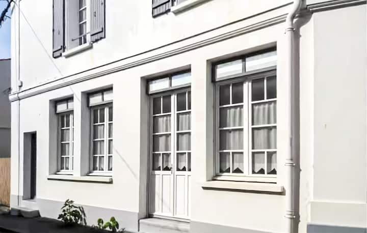 Lovely Home In Noirmoutier With Wifi - Noirmoutier-en-l'Île