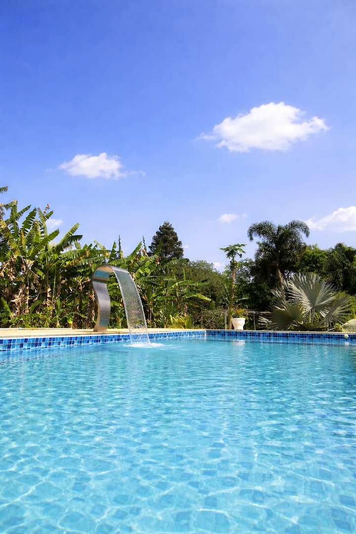 Casa Com  Piscina, Lago, Pesqueiro E Churrasqueira - Ibiúna