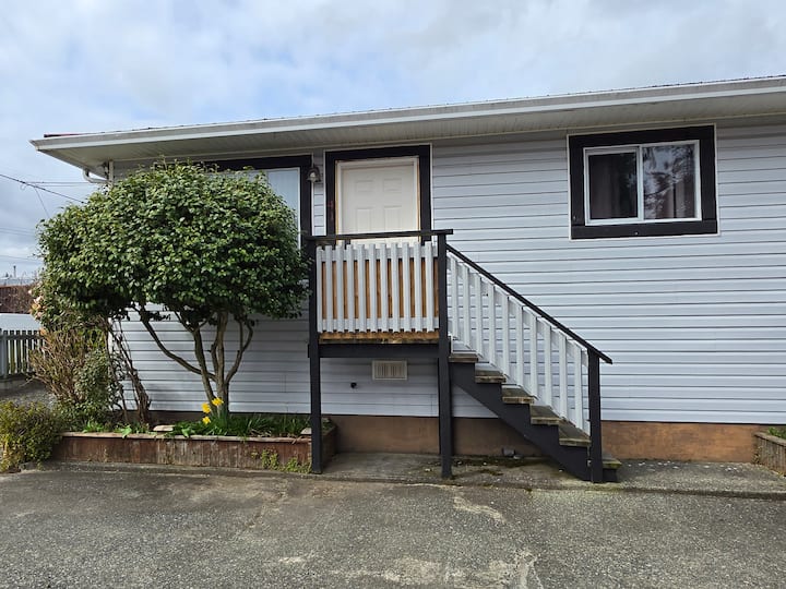 Fantastic Cabin By The River. Unit 41 - クアドラ島