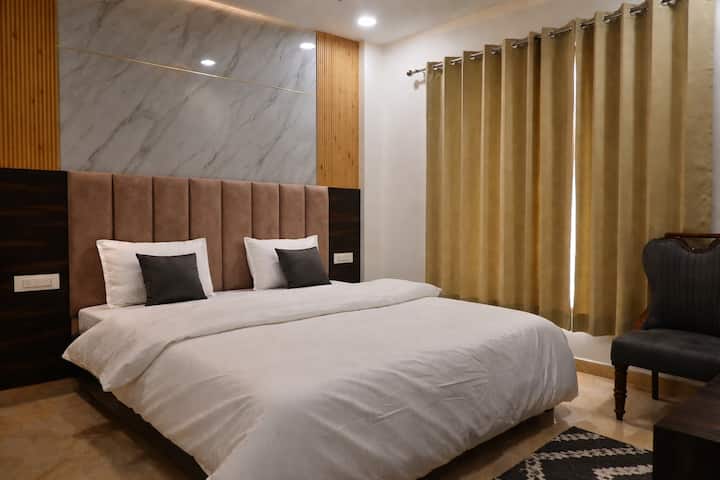 Rosewood | 2bhk Near Mall Road W Mountain View - Dalhousie