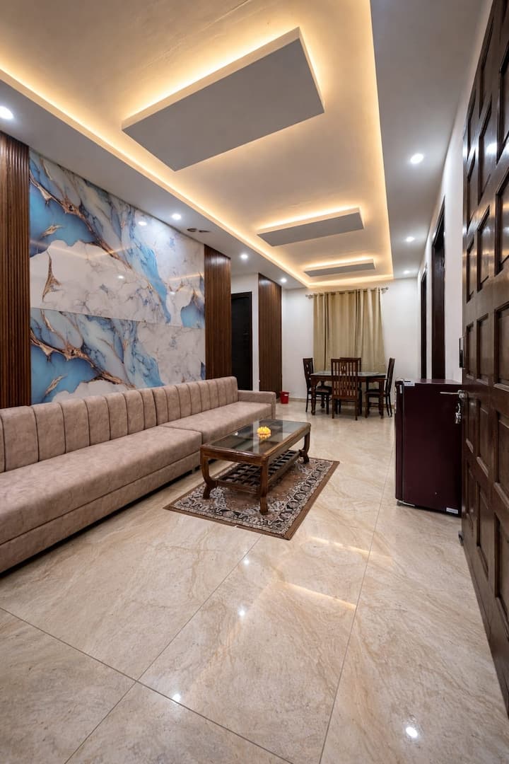 Misty Pines | 2bhk Near Mall Road W Mountain View - Dalhousie