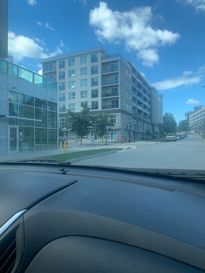 Waterloo Condo Is Available - Kitchener
