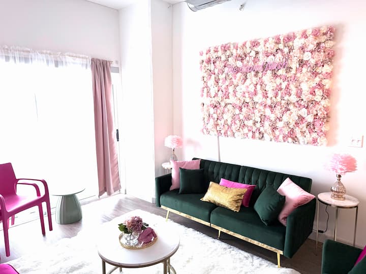 The Grand Nash Downtown Luxury | Pool + Balcony - Bridgestone Arena