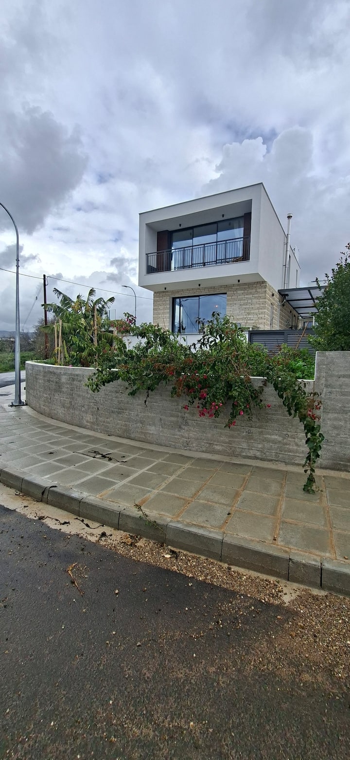 3 Bedroom Sea View Villa, New. Nature All Around. - Paphos