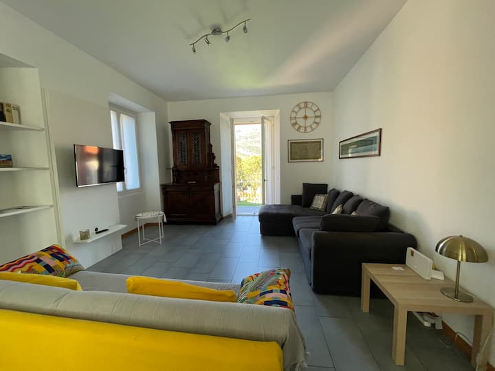 L'otta\via, Beach Front - Abbadia Lariana