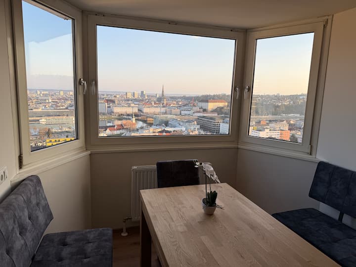 Fantastic Central City View Sky Apartment - Linz