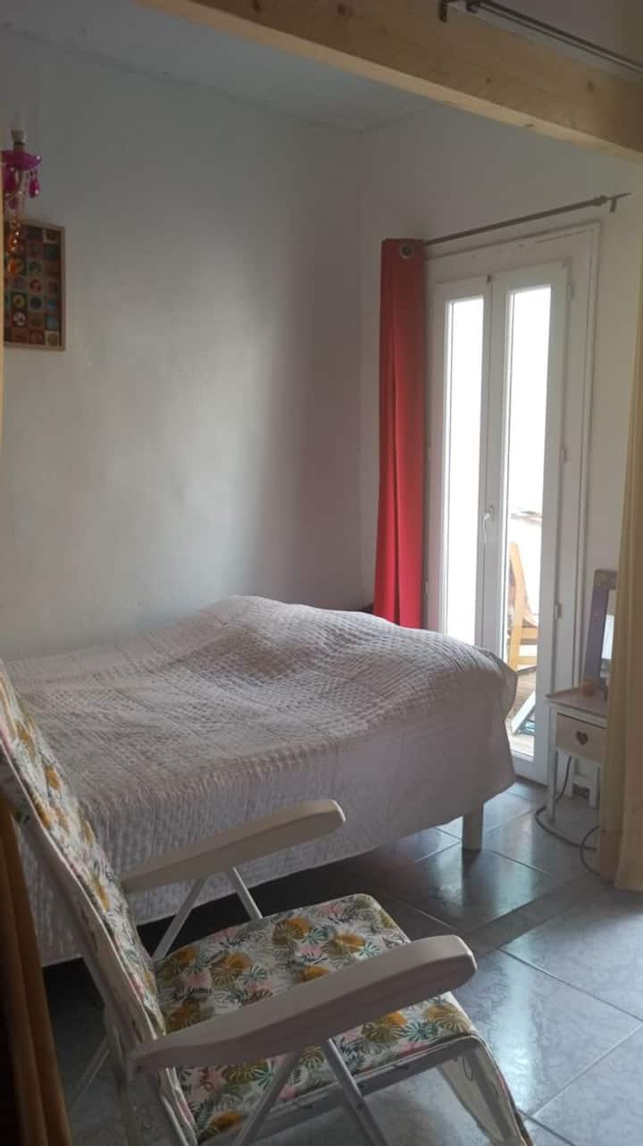 Entre Mer Et Montagne Et à 5 Mns De L'espagne - Passa