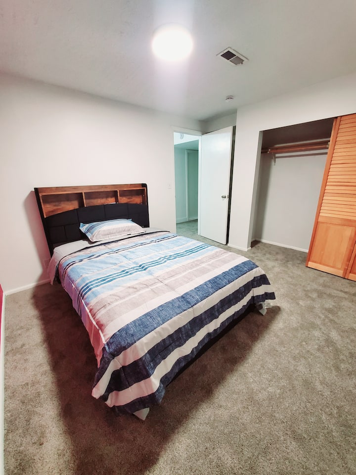 Modern Ease: Next To Shops + Quick Hill Afb/wsu - Layton, UT
