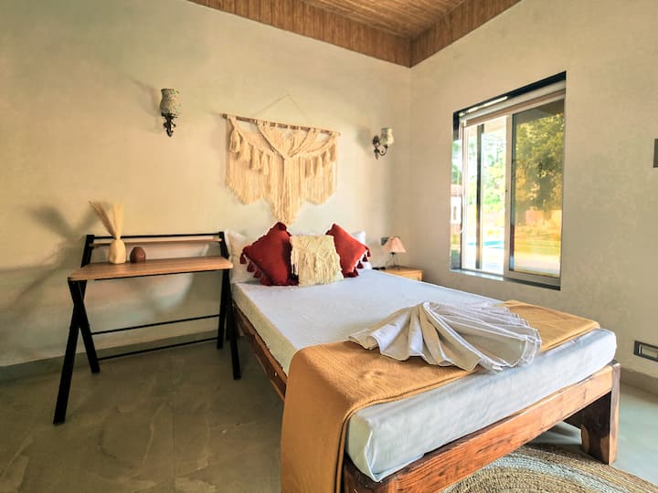 The Banyan Tree - Comfort Cove - Alibag