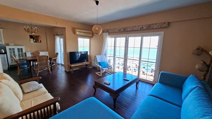 Merkeze Yakın Deniz Manzaralı 3 Yatak Odalı Daire. - Fethiye