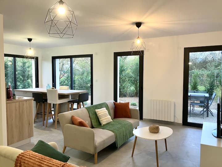 Maison Neuve Pour 12 à 20mn Lyon/35mn Eurexpo - Dardilly