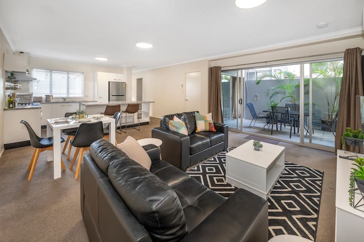 Unbeatable Convenience, The City On Your Doorstep - Brisbane