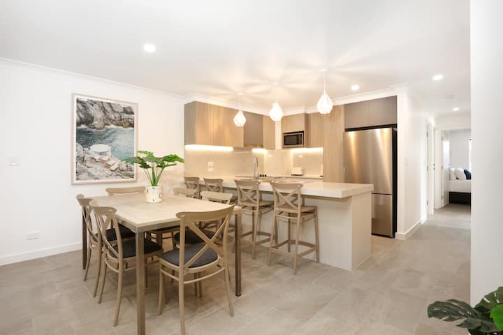 Newly Reno Lux 3br Apt For 6 - Gold Coast