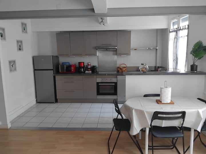 Appartement Climatisé 
Centre Historique - Narbonne