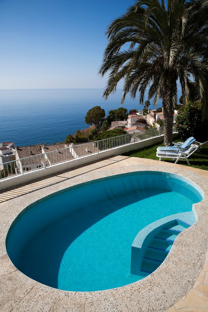 Private Villa With Pool. Superb Sea & Cove Views - Almuñécar