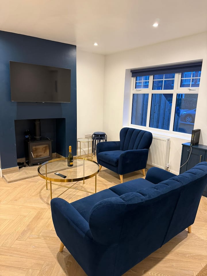 Stylish 3br House · Ormeau Park · Patio · Parking - Belfast