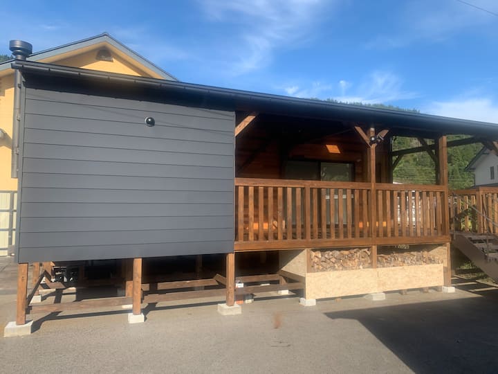 トレーラーハウス&サウナ - Gujo