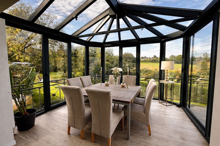 Villa Lumineuse Avec Véranda & Jardin - Arlon