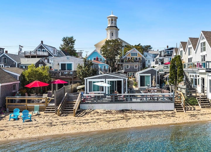 Cozy Coastal Cottage - Steps From Town & The Beach - Provincetown, MA