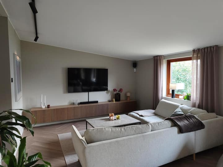 Villa Med Stor Trädgård Mitt På Råå Nära Strand - Helsingborg