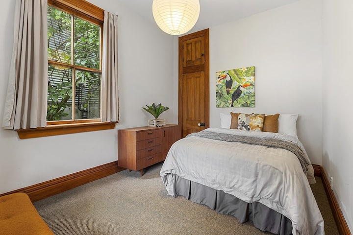 Sunny Private Room In Artist's Residence - Northland