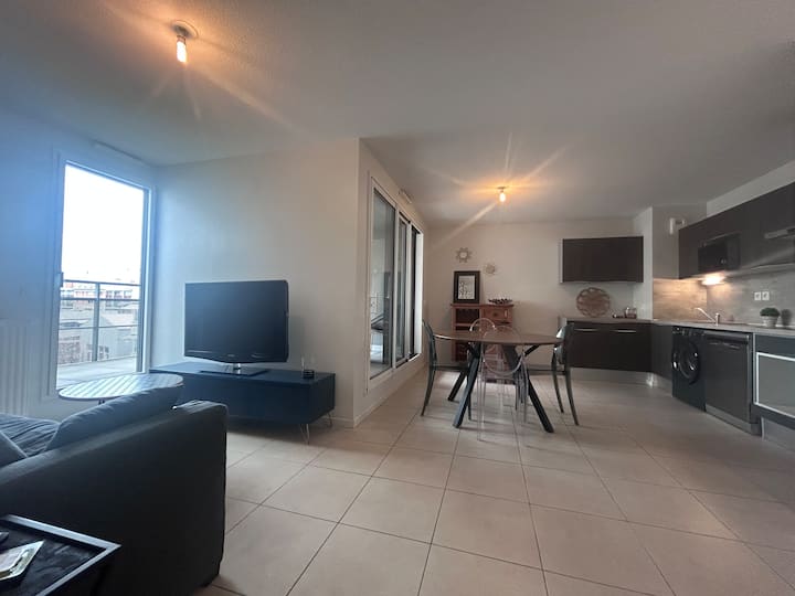 Appartement Plein Centre T3 Avec Grande Terrasse - Bordeaux