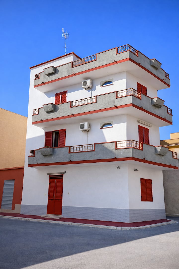 Appartamento Piano Terra | Rooftop Condiviso - Trappeto