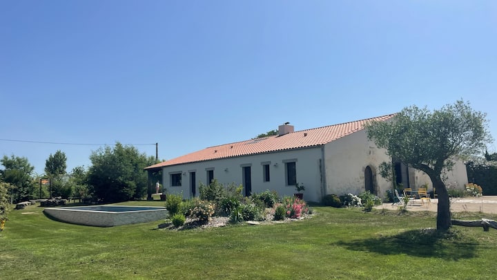 Villa Familiale • Piscine • Billard • Pétanque - Challans