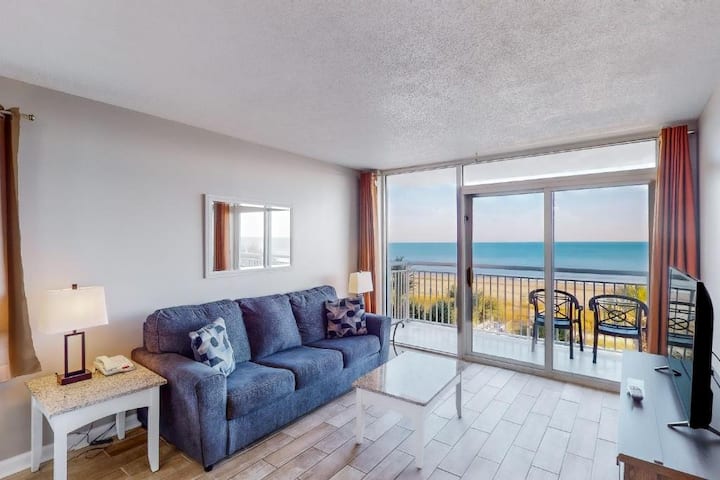 Seaside Escape | Cozy Stay W/ Pool & Kitchen 4 - Myrtle Beach, SC