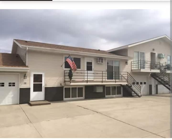 Cozy Condo With Garage - Bismarck, ND