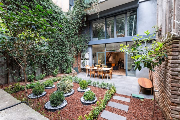 Stunning Duplex Private Garden In Historic Galata - Estambul