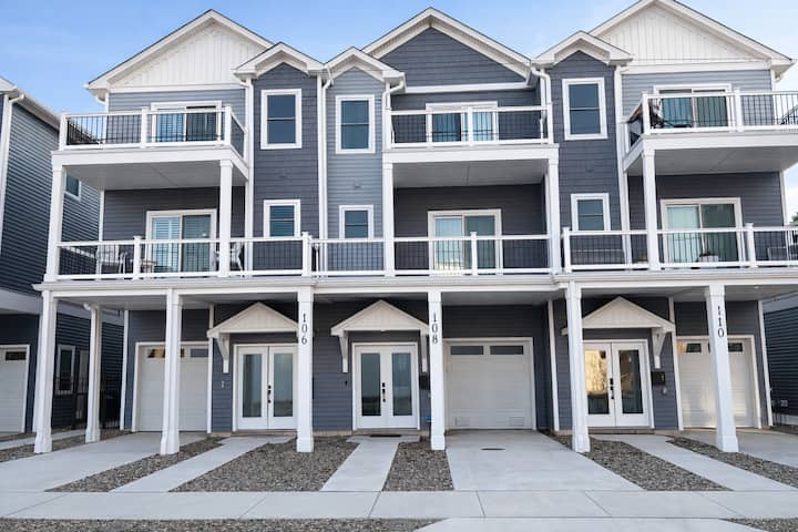 Perfect Wildwood Oasis! Brand New Luxury Th W/pool - Wildwood, NJ