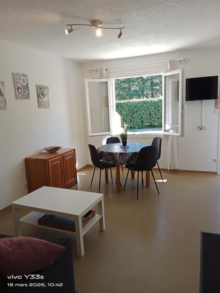 Gite 4 Dahlia, La Sapinière 24-parc 3ha-piscine- - Nontron