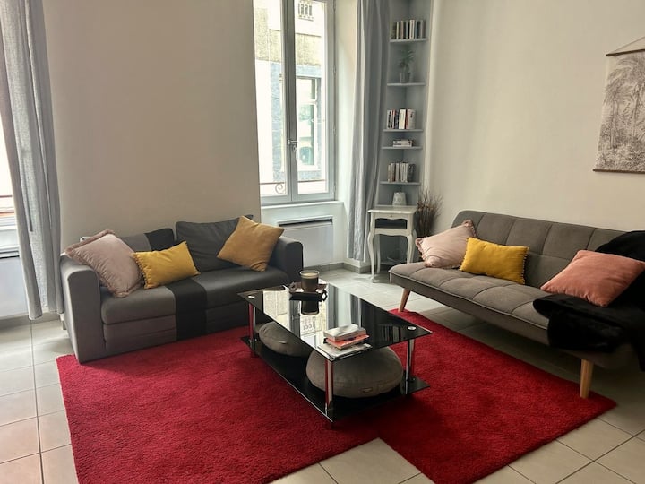 T2  Centre Ancien D’aubenas – Tout à Pied - Aubenas